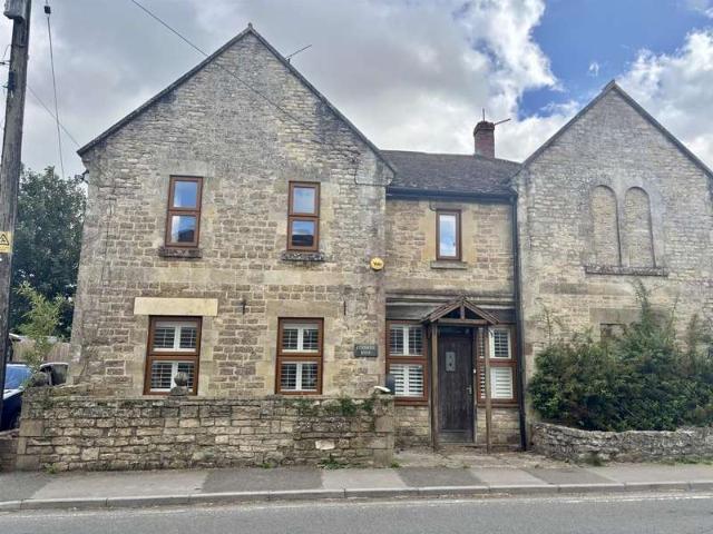 4 Bedroom Semi Detached House