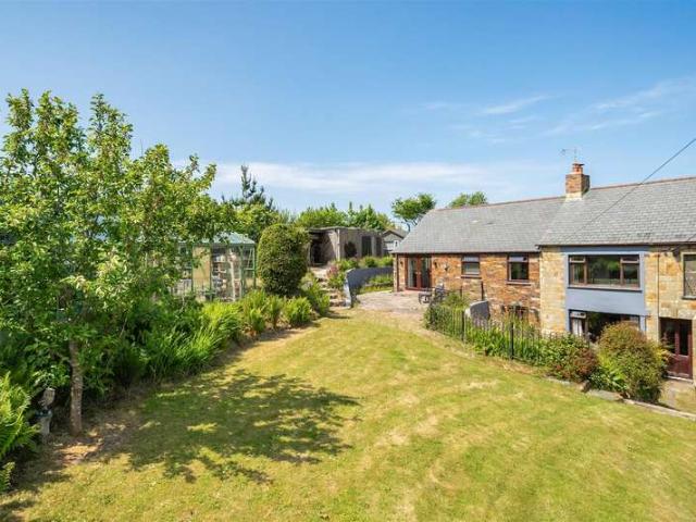4 Bedroom Semi Detached House