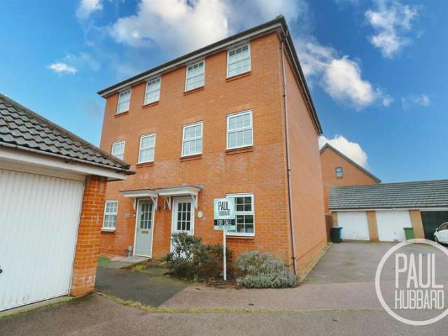 4 Bedroom Semi Detached House