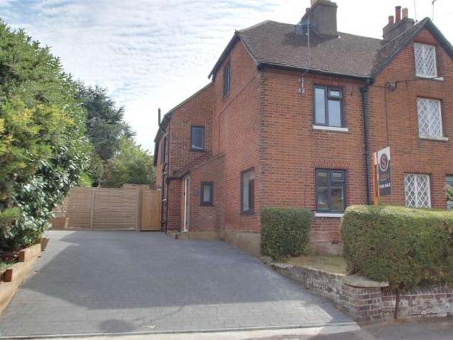 4 Bedroom Semi Detached House