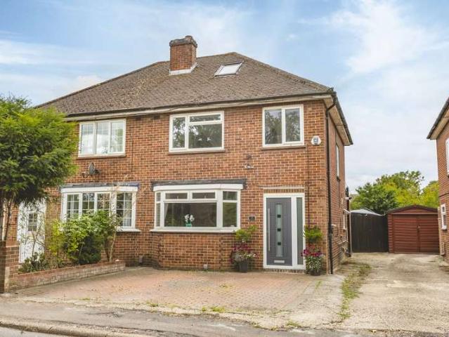 4 Bedroom Semi Detached House