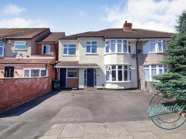 4 Bedroom Semi Detached House