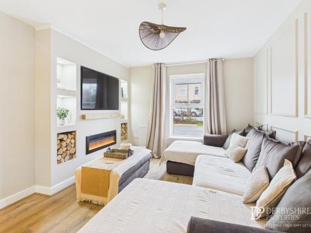 4 Bedroom Semi Detached House
