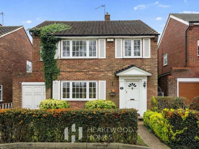 4 Bedroom Semi Detached House