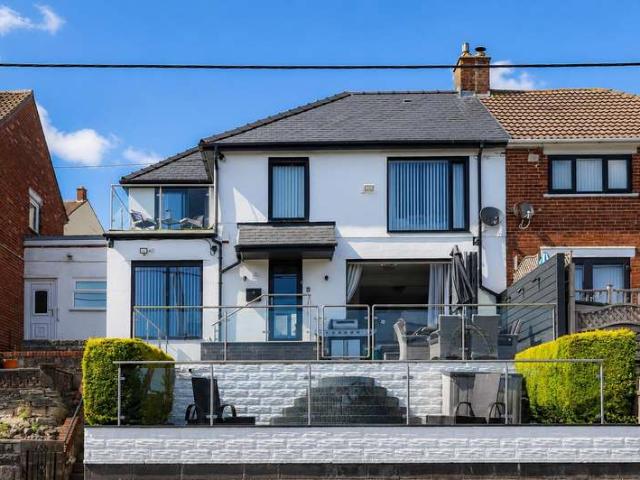 4 Bedroom Semi Detached House