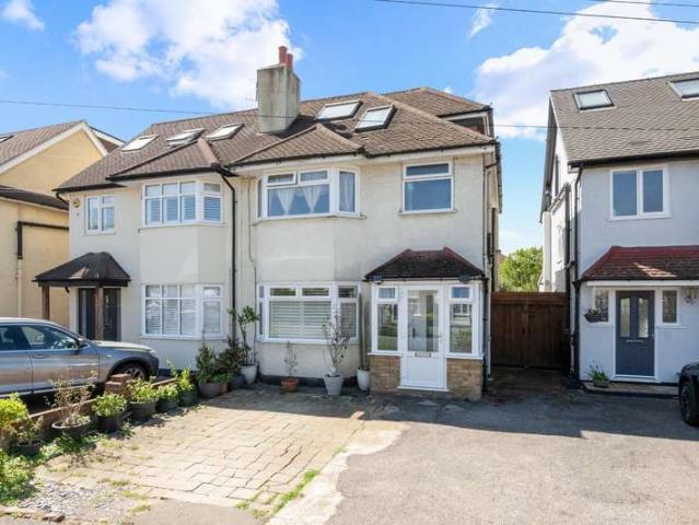 4 Bedroom Semi Detached House