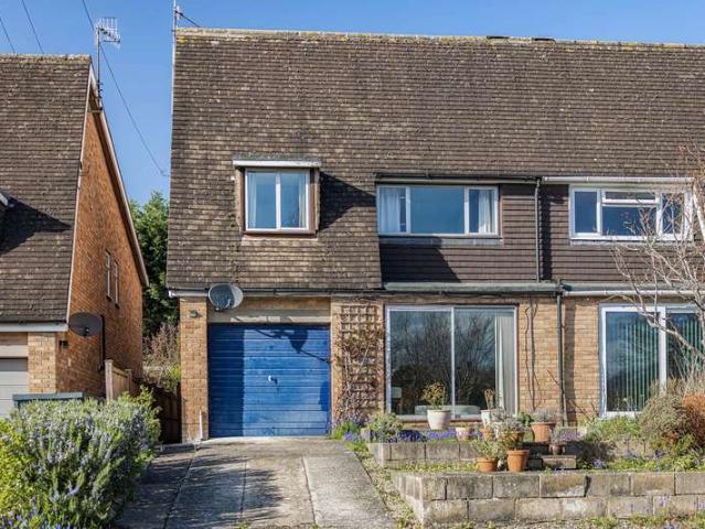 4 Bedroom Semi Detached House