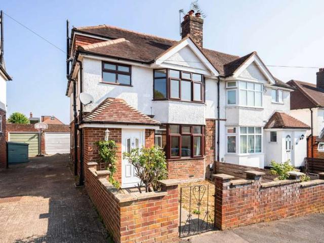 4 Bedroom Semi Detached House