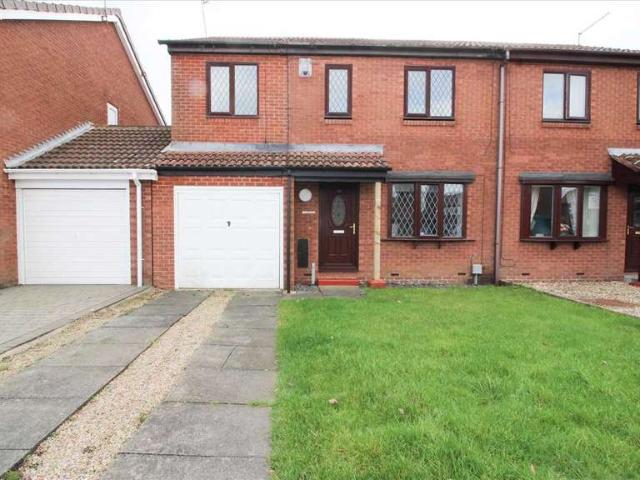 4 Bedroom Semi Detached House