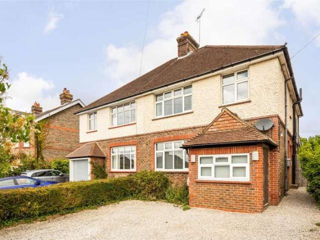 4 Bedroom Semi Detached House