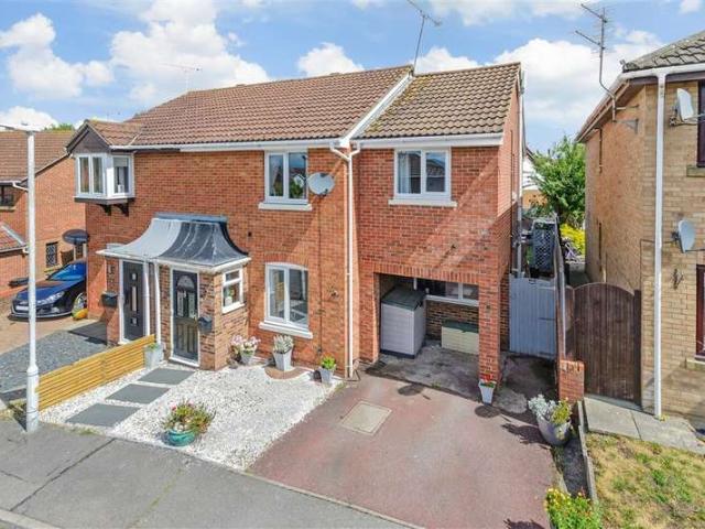 4 Bedroom Semi Detached House