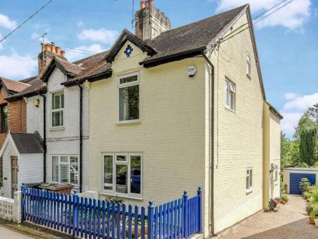 4 Bedroom Semi Detached House