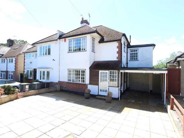 4 Bedroom Semi Detached House