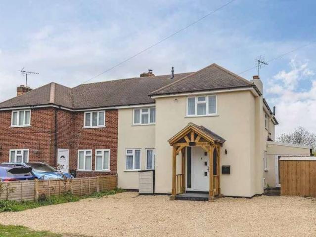 4 Bedroom Semi Detached House