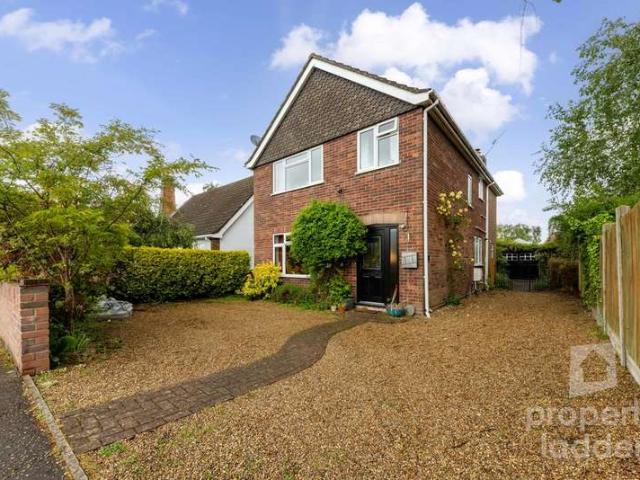 4 Bedroom Semi Detached House