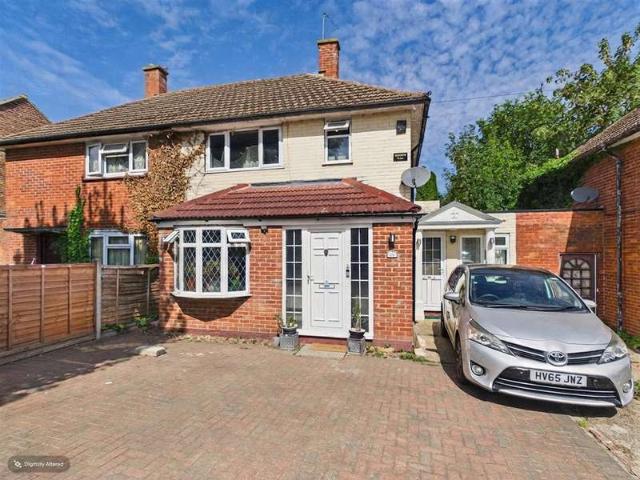 4 Bedroom Semi Detached House
