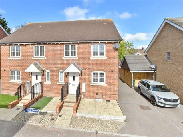 4 Bedroom Semi Detached House