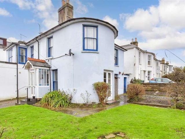4 Bedroom Semi Detached House