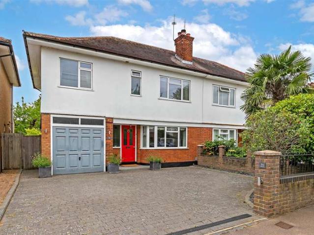 4 Bedroom Semi Detached House