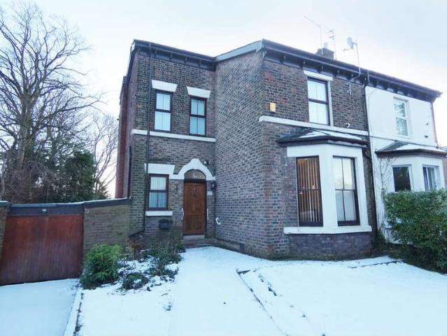 4 Bedroom Semi Detached House