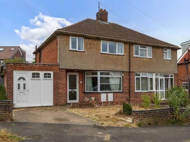 4 Bedroom Semi Detached House