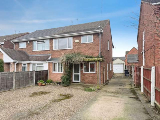 4 Bedroom Semi Detached House
