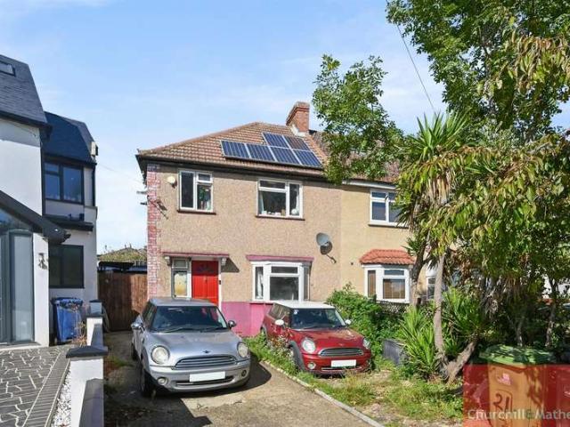 4 Bedroom Semi Detached House