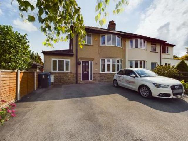 4 bedroom Semi detached house To Let