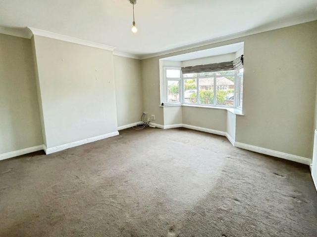4 bedroom Semi Detached House to let