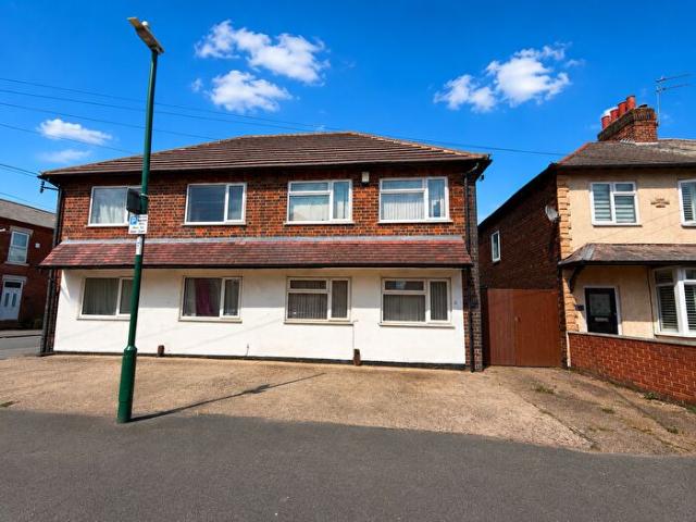 4 Bedroom Semi Detached House To Rent In Marlborough Street, Nottingham, NG7