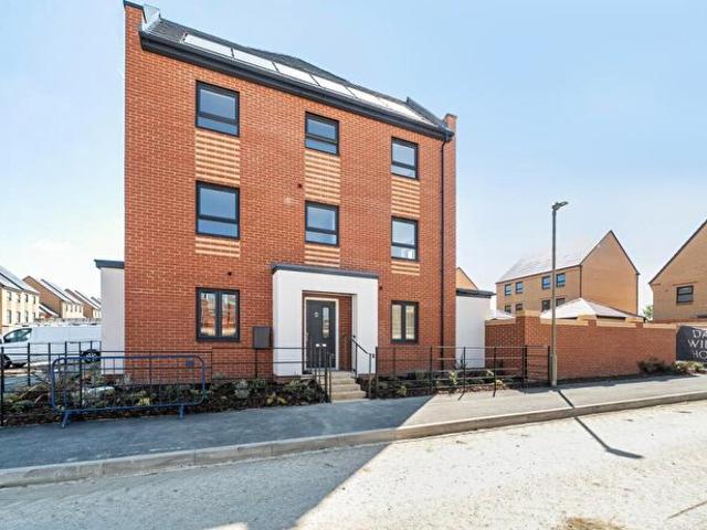 4 Bedroom Semi Detached House To Rent In Abbey Fields, Abingdon, OX14