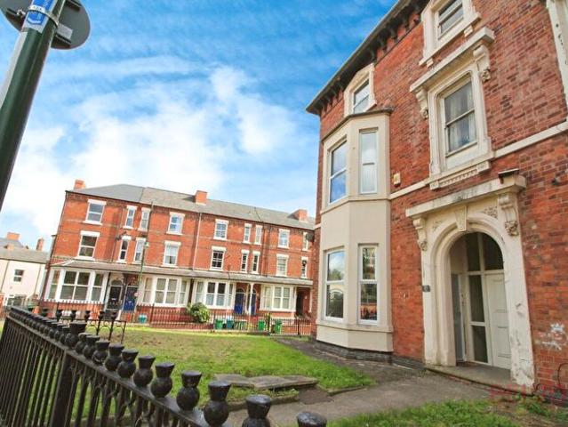 4 Bedroom Semi Detached House To Rent In Burns Street, Nottingham, NG7