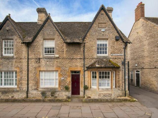 4 Bedroom Semi Detached House To Rent In Church Green, Witney, OX28