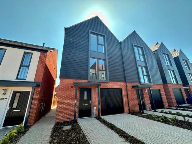 4 Bedroom Semi Detached House To Rent In Etteridge Drive, Derby, DE22