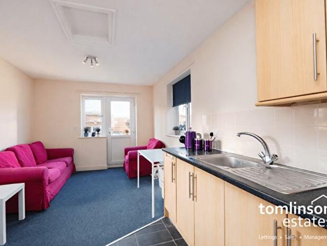 4 Bedroom Semi Detached House To Rent In Ednaston Road, Dunkirk, Nottingham, NG7