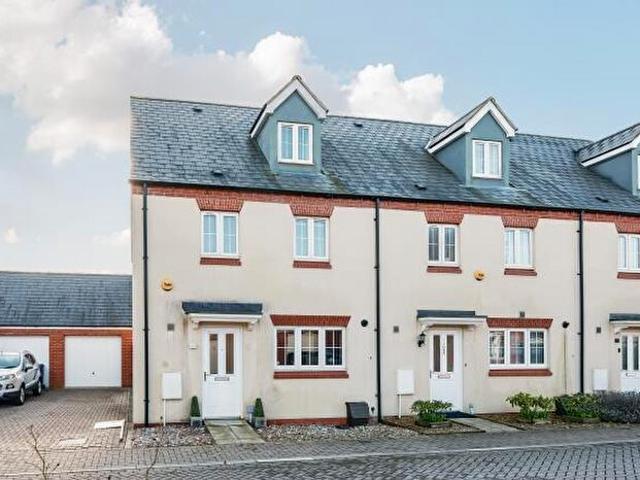 4 Bedroom Semi Detached House To Rent In Fontwell Road, Bicester, OX26