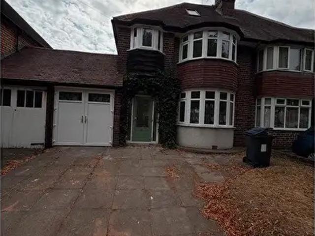 4 Bedroom Semi Detached House To Rent In Fox Hollies Road, Birmingham, B28