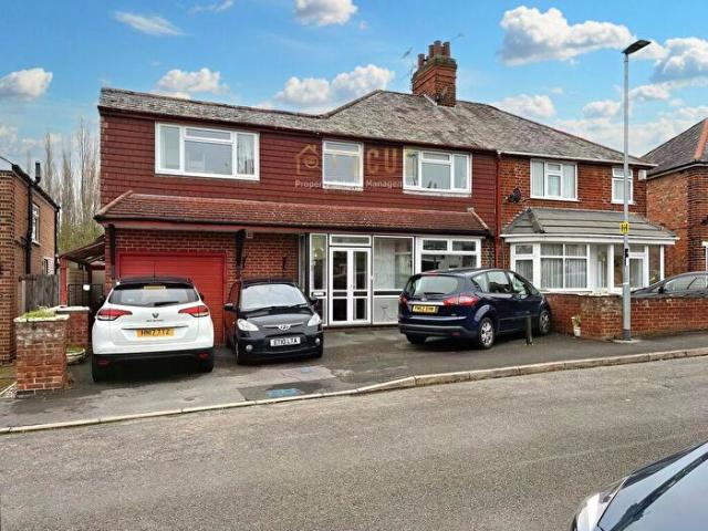 4 Bedroom Semi Detached House To Rent In Grange Road, Wigston, LE18