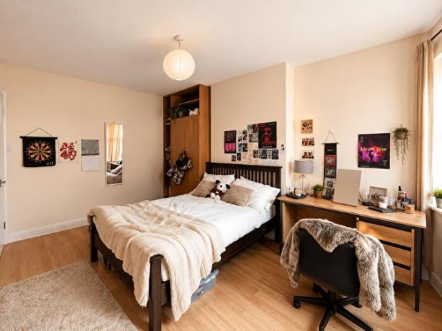 4 Bedroom Semi Detached House To Rent In Harrington Drive, Lenton, Nottinngham, NG7