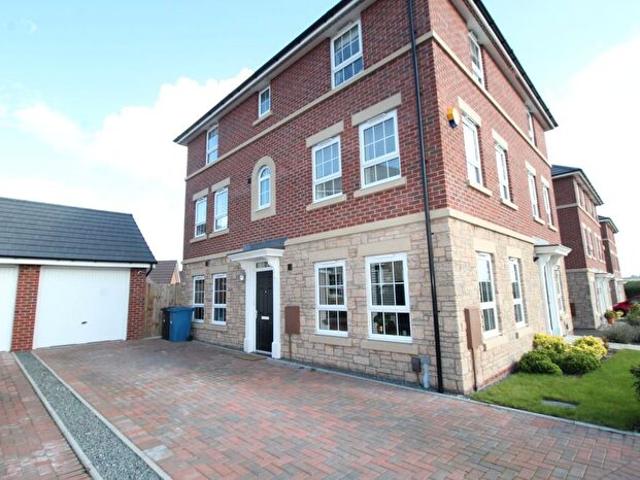 4 Bedroom Semi Detached House To Rent In Hemlock Road, Edwalton, NG12