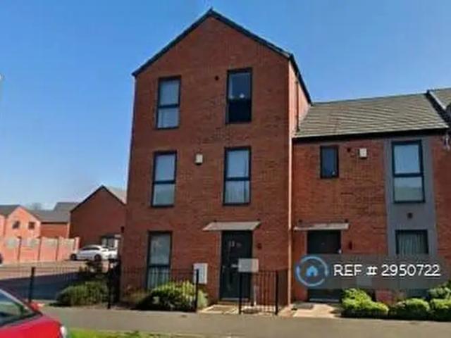4 Bedroom Semi Detached House To Rent In Pescall Boulevard, Leicester, LE4