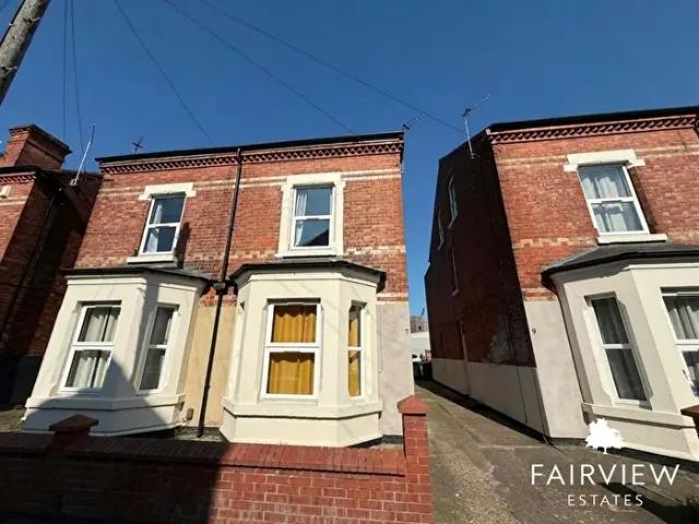 4 Bedroom Semi Detached House To Rent In Rushworth Avenue, West Bridgford, NG2