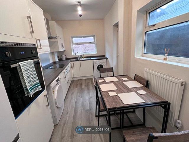 4 Bedroom Semi Detached House To Rent In Sandon Street, Nottingham, NG7