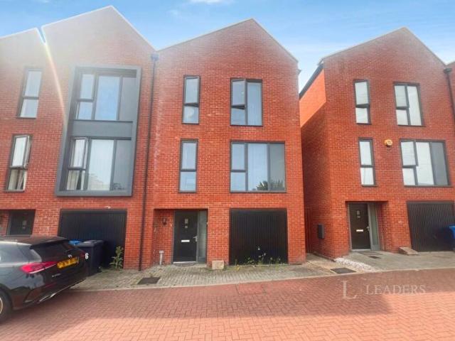 4 Bedroom Semi Detached House To Rent In Somerset Close, Derby, Derbyshire, DE22