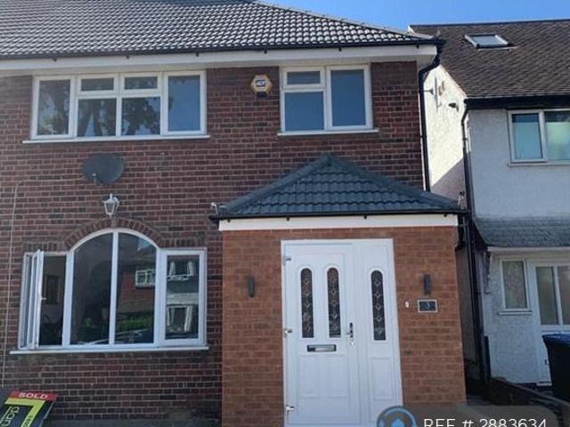4 bedroom semi detached house to rent