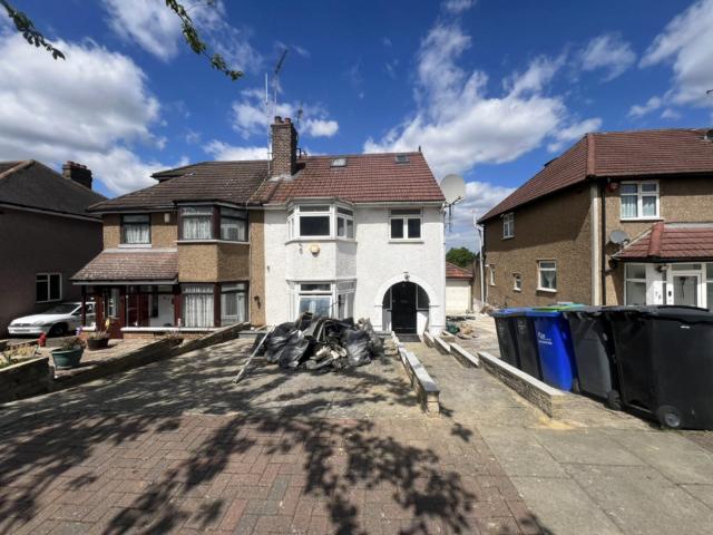 4 bedroom semi detached house to rent