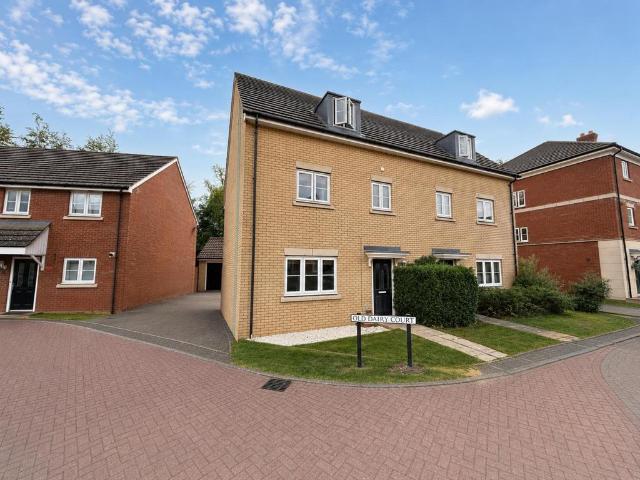 4 bedroom semi detached house to rent