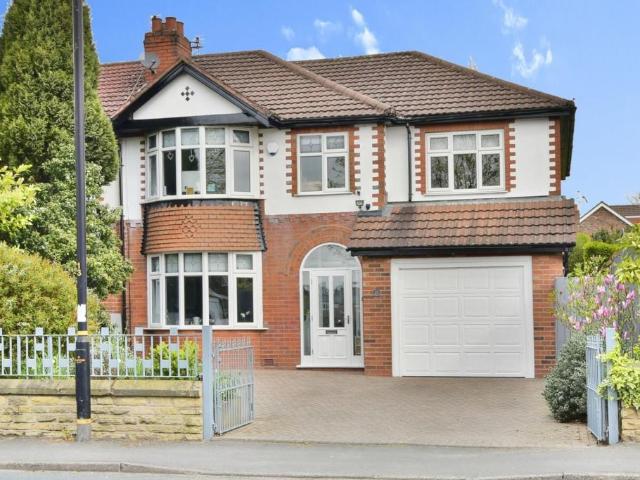4 bedroom semi detached house to rent