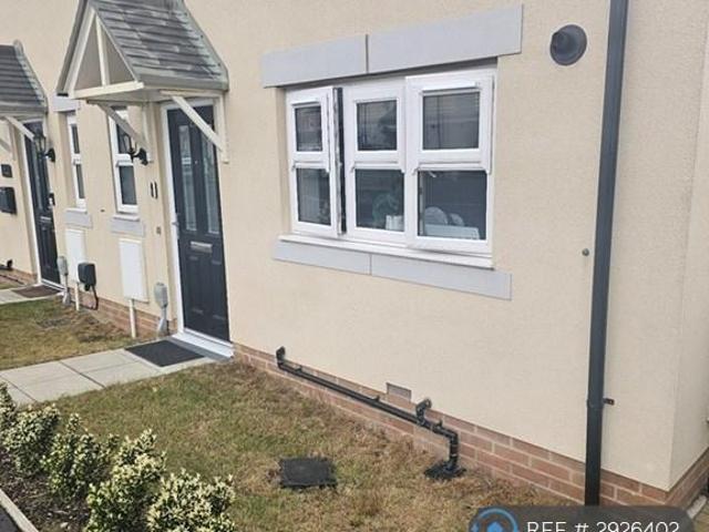4 bedroom semi detached house to rent