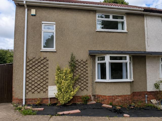 4 bedroom semi detached house to rent